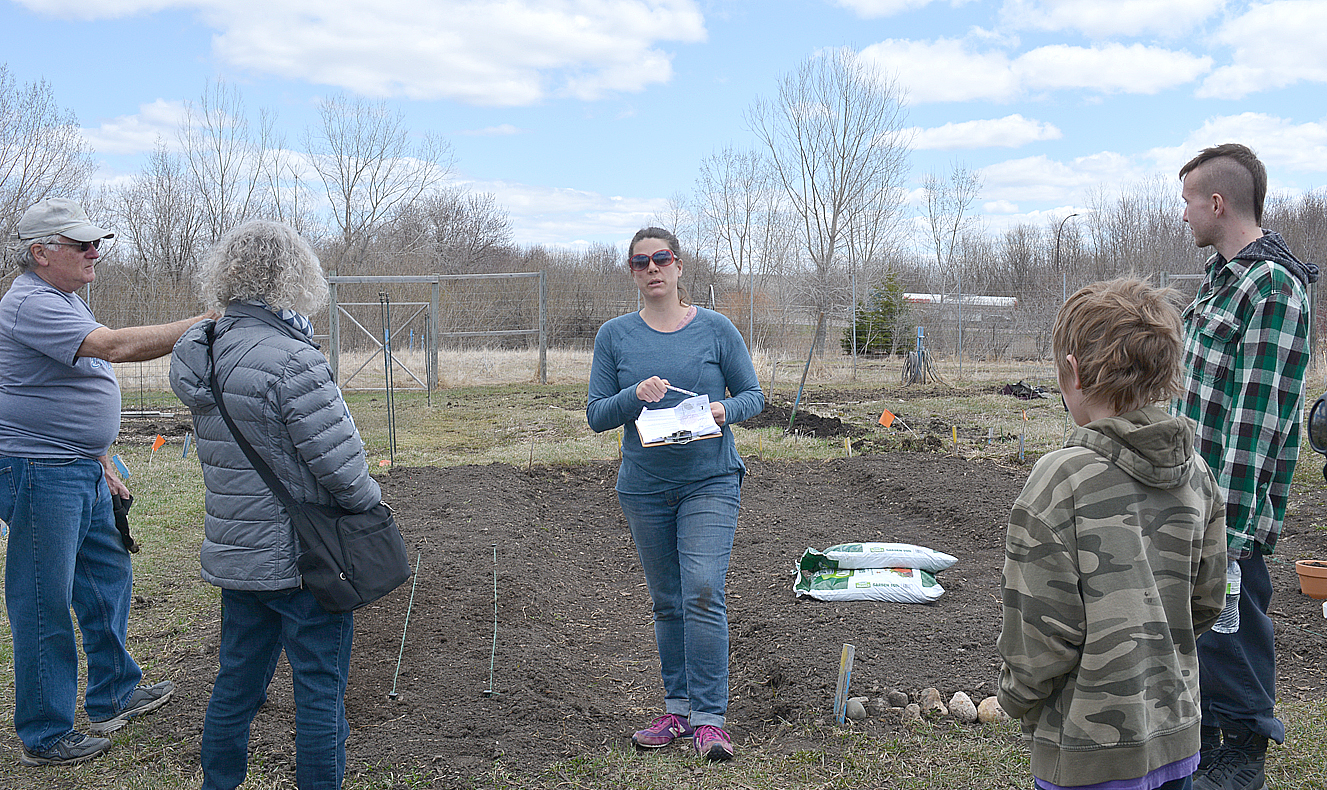 Community Garden Orientation | News, Sports, Jobs - The Journal